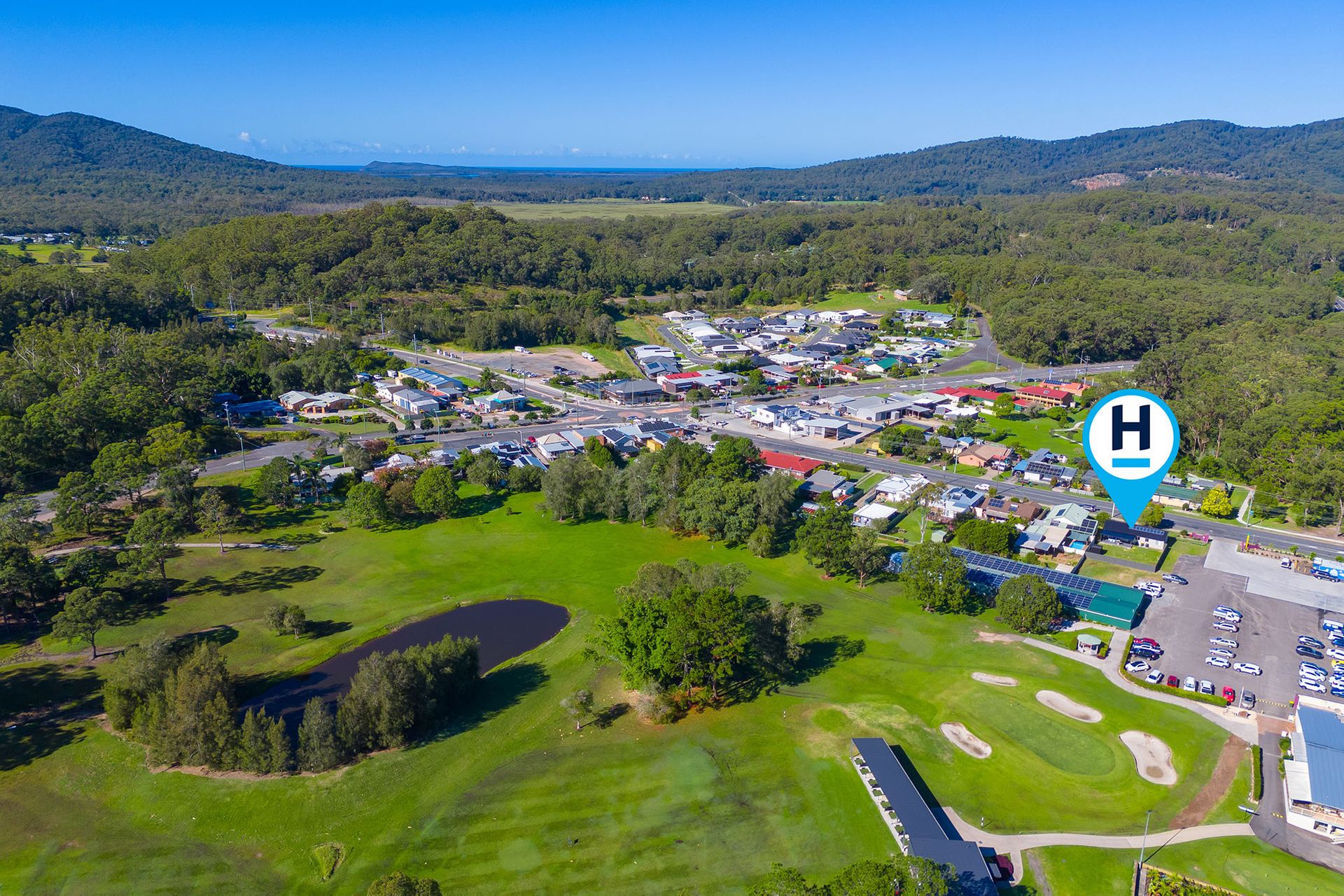 Kew Golf Shack - Mid North Coast Holidays | Harcourts Laurieton
